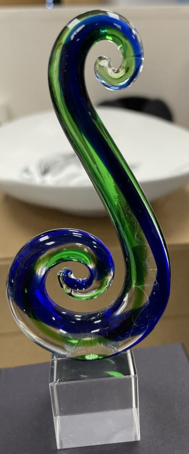 Glass Koru Tail /HKG013 - Toi Toi Maori Art & Gift Shop
