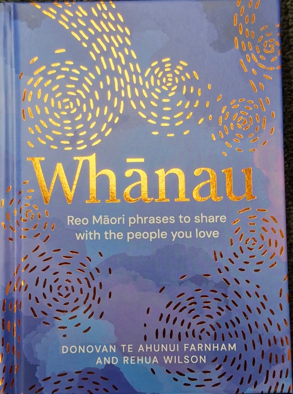 Whanau - Toi Toi Maori Art & Gift Shop