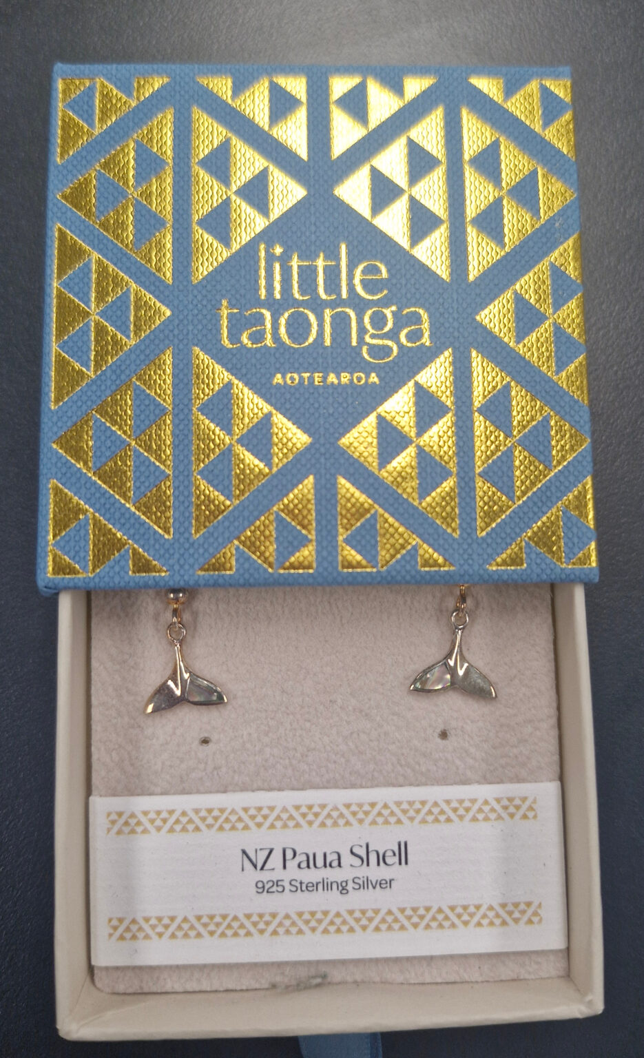 S / S & Paua Whale Fluke Earring - Toi Toi Maori Art & Gift Shop